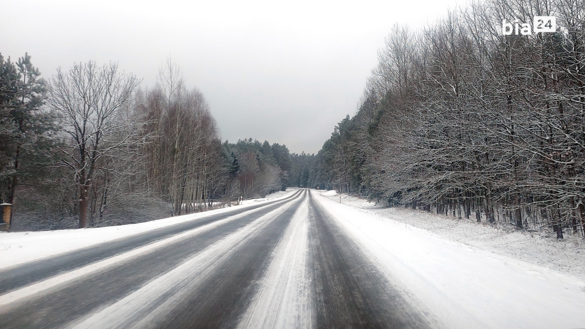 Śnieg i trudne warunki na drogach Bia24 pl